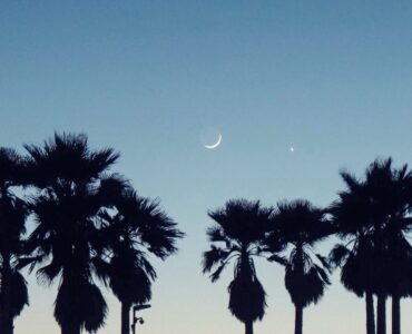 Rising Sign Style: All About the Ascendant Aesthetic - The Zodiac Style