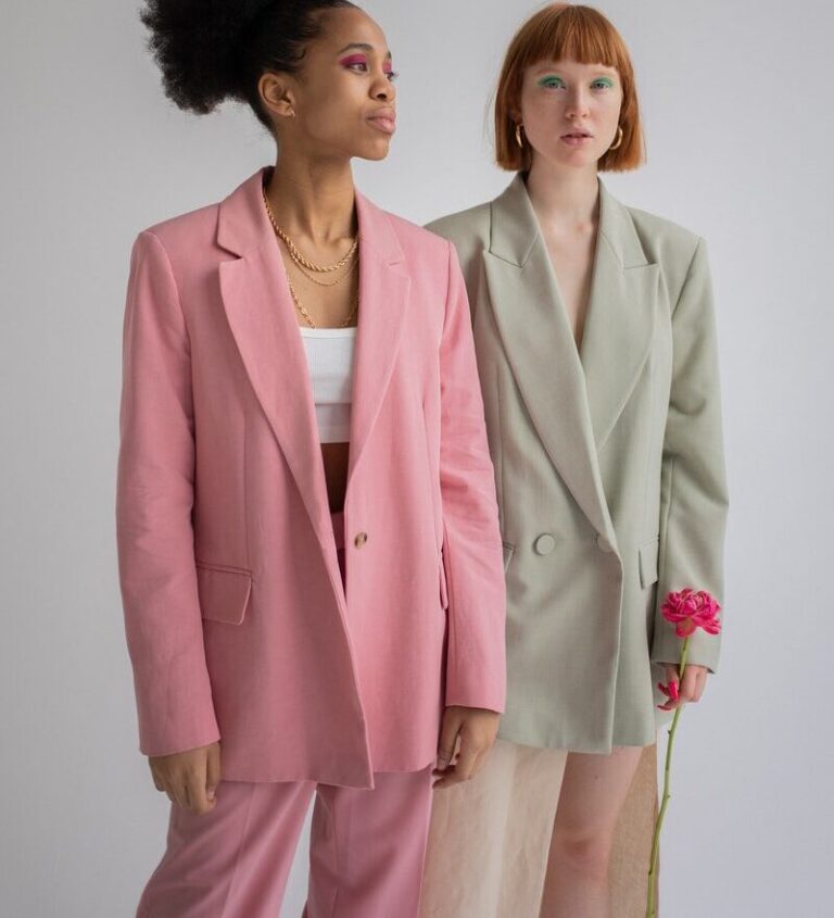 Rising Sign Style: All About the Ascendant Aesthetic - The Zodiac Style