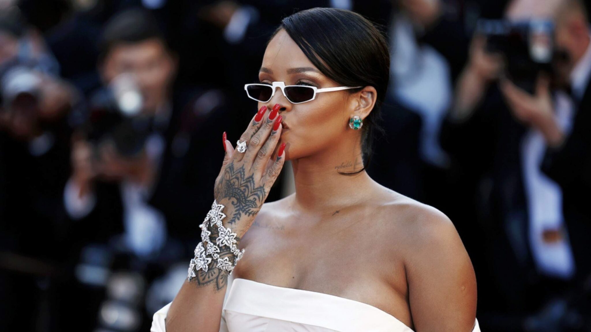 Famous Aries Rising Celebrities: Ascendant Appearance, Fashion & Style ...